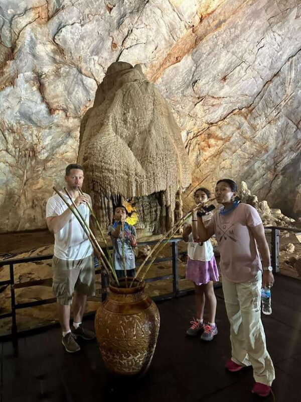 From Dong Hoi: Paradise Cave and Mooc Spring Day Trip - Detailed Breakdown of the Itinerary