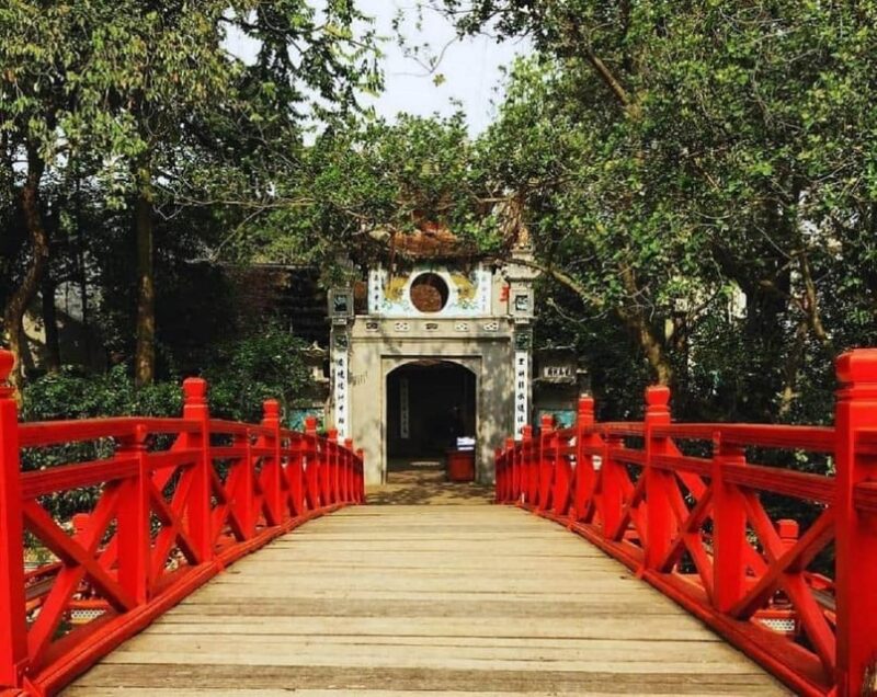 From Hanoi: Explore Hanoi City half Day - Experiencing Hanoi’s Old Quarter by Cyclo
