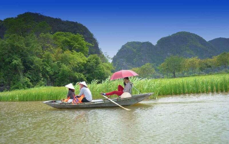 From Hanoi: Full-Day Ninh Binh Highlights Small Group Tour - An In-Depth Look at the Ninh Binh Day Trip