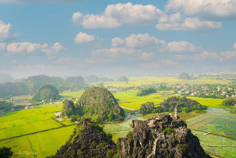 From Hanoi: Hoa Lu-Trang An-Mua Cave/Limousine Bus/Buffet - Transportation and Comfort