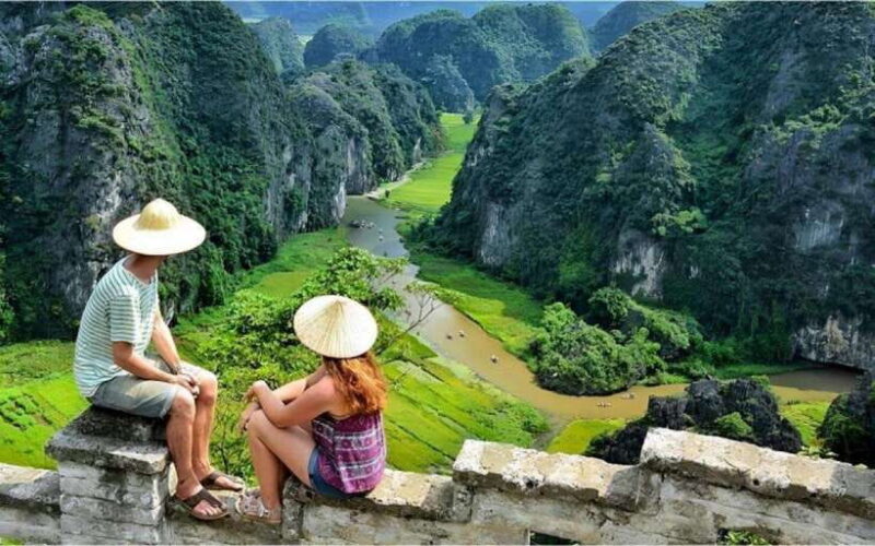 From Hanoi/NinhBinh: HoaLu-Bai Din- TrangAn- MuaCave-BichDon - What Makes This Tour Stand Out