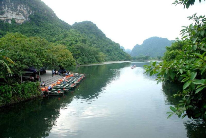 From Hanoi: Tam Coc or Trang An, Hoa Lu & Mua Cave Tour - What Makes This Tour Stand Out