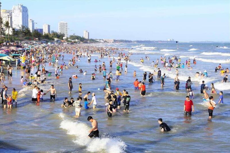 From Ho Chi Minh: Vung Tau Beach group or private tour - Visiting the Jesus Christ Statue: A Panoramic Marvel
