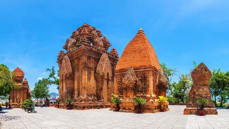 From Nha Trang: Top Sight Must Visit City Tour - Transportation and Group Dynamics