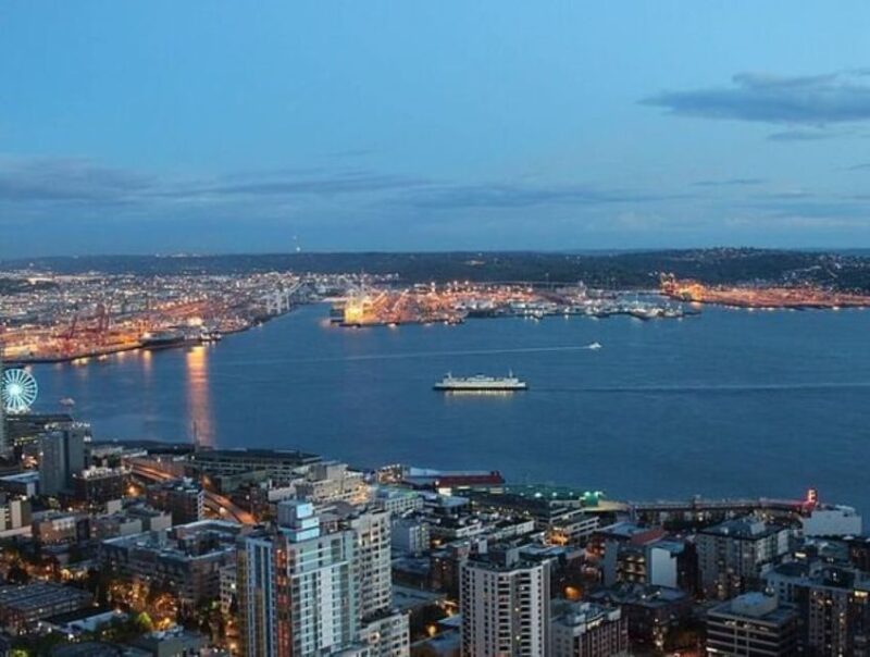 From Seattle: 5-hour Seattle and Suburbs Attractions Tour - A Closer Look at the Itinerary