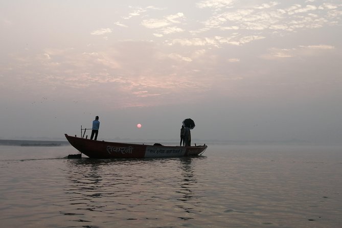 Ganga Sunrise Boat Tour - Why Travelers Rave About This Tour