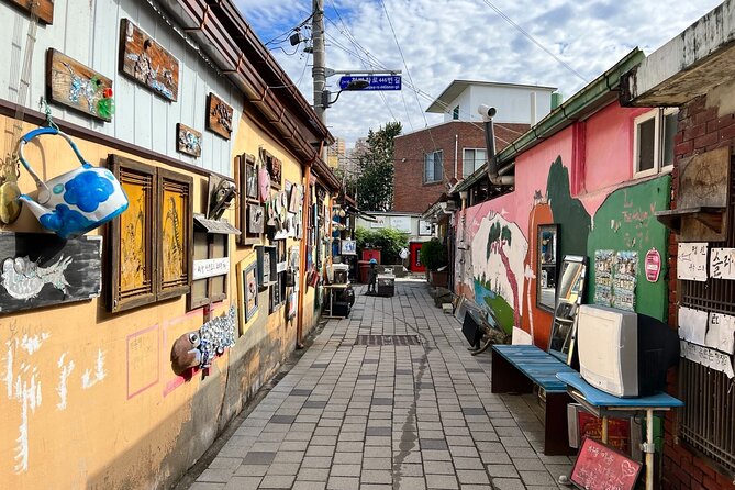 Gwangju City Tour : History and Art (Private) - Serenity at Wonhyosa Temple