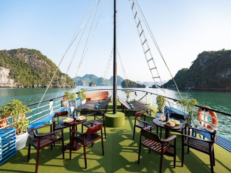 Ha Noi: 1 Day Ha Long Bay Cruise / Cave, Titop Island, Kayak - Exploring Ha Long Bay on a Budget: What to Expect