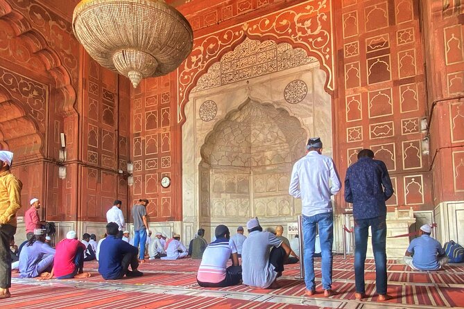 Half-Day Premium Classic Old Delhi Cycling Tour - Unity in Diversity - The Itinerary Breakdown