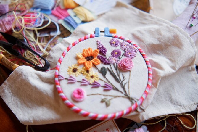 Hand Embroidery Workshop in Hoi An for Beginers - The Classroom Environment