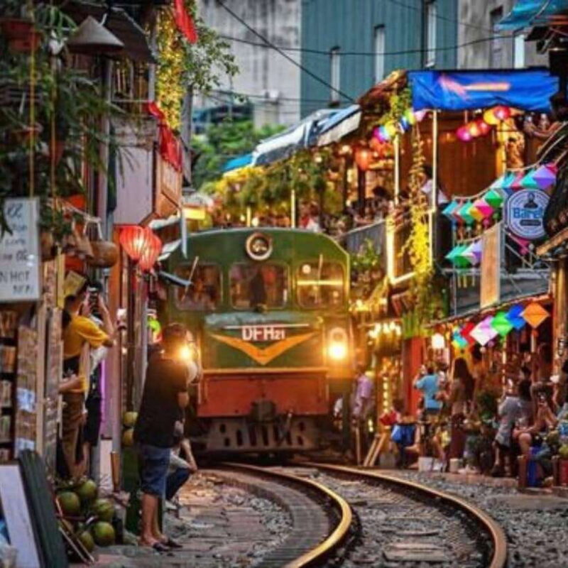 Hanoi: Railway Food Tour and try 4 to 5 dishes - What Makes This Tour Special?