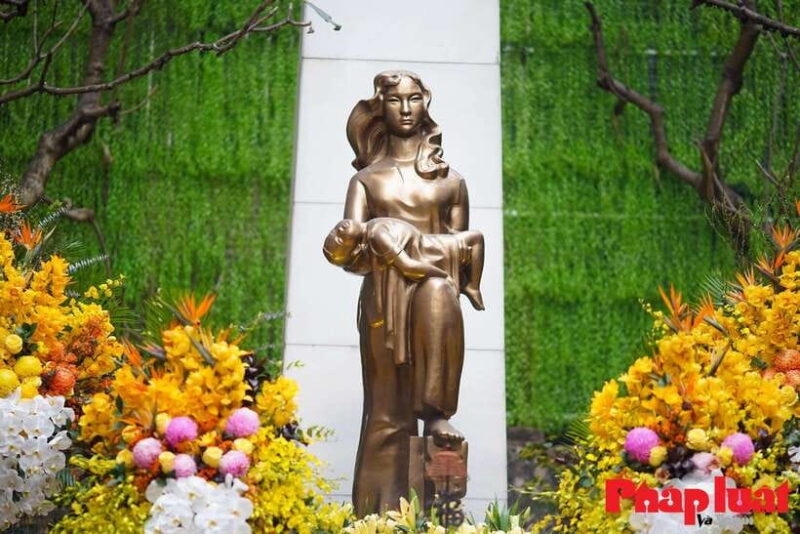 Hanois Must-Visit Spots & Untold Tales from the Vietnam War - Practical Details and What to Expect