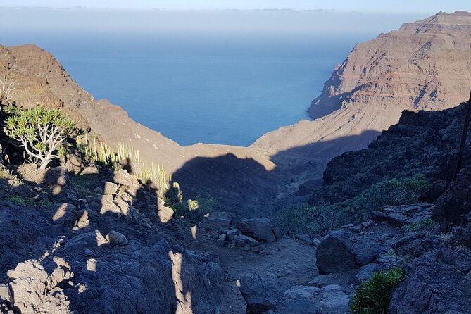 Hiking Route to Guguy or Guigui Beach - The Climb to Aguasabina