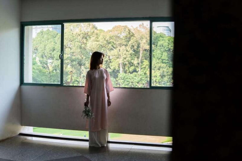 Ho Chi Minh City Photoshoot Tour: Car, Makeup, Photographer - What to Expect from the Tour