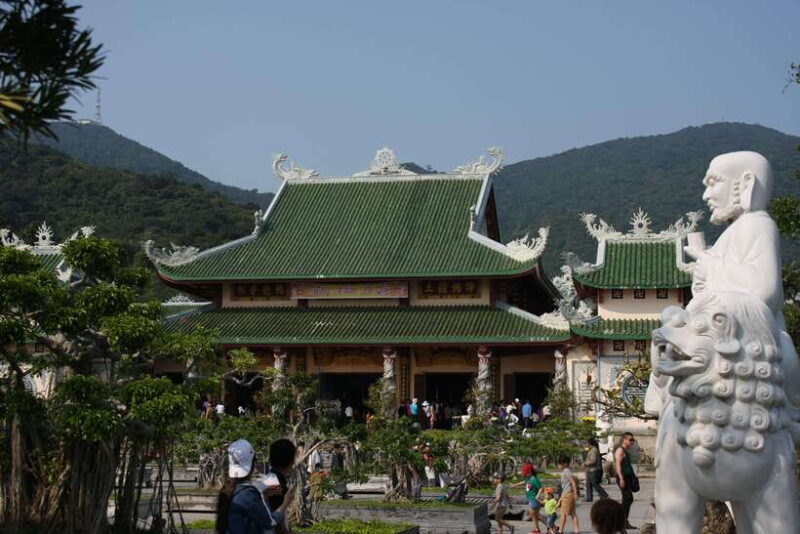 Hoi An: Marble Mountains, Am Phu Cave and Lady Buddha Tour - Visiting Am Phu Cave: A Journey into Buddhist Symbolism