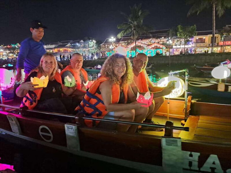 Hoi An Street Food, night market and lantern boat ride - What to Expect from Each Part of the Tour