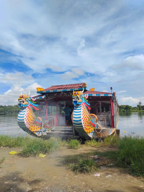 Hue: Private Dragon Boat, Royal Tombs & Thien Mu Pagoda - Additional Tips