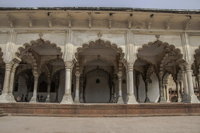 Hyderabad to Taj Mahal and Agra Fort Same Day Tour with Flights - Transportation & Comfort