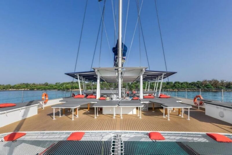 Hyères : Dinner Cruise on a beautiful catamaran at Bregançon - What Makes This Cruise Special?