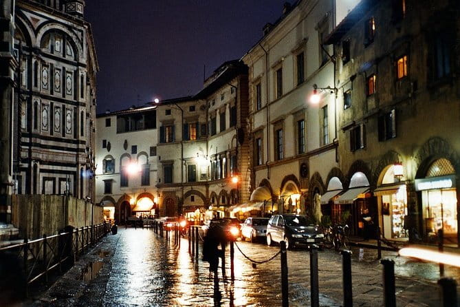 Illuminated Florence Tour for Kids and Families with Gelato and Pizza - Detailed Itinerary Breakdown