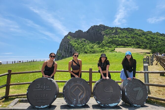 jeju island Jumbo taxi Private tour with Mr.Hong East of jeju - The Value Proposition