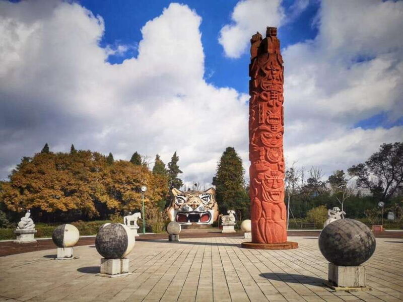 Kunming: Private Tour with Customizable Itinerary (8 hours) - Breaking Down the Itinerary