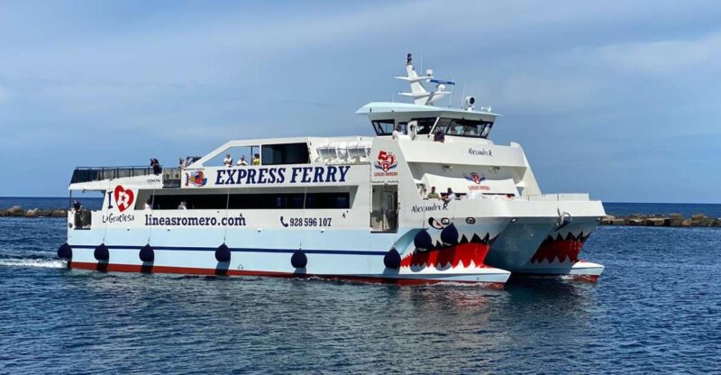 Lanzarote: Return Ferry to La Graciosa with Bus Pickup - Who Will Love This Tour?