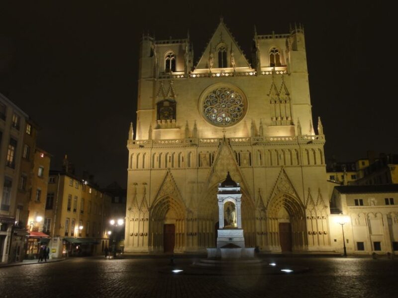 Lyon: Old District Private Guided Walking Tour - FAQ