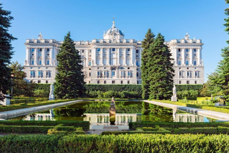 Madrid: Royal Palace Guided Tour with Entry Ticket - What Makes This Tour Stand Out?