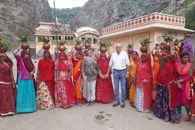 Maharajas & Sadhus - 10 Days Tour of Rajasthan, Agra & Varanasi - What the Reviews Say