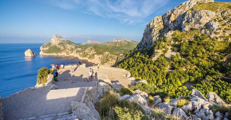 Mallorca: Alcudia Old Town, Market, and Formentor Beach - What to Expect on the Tour