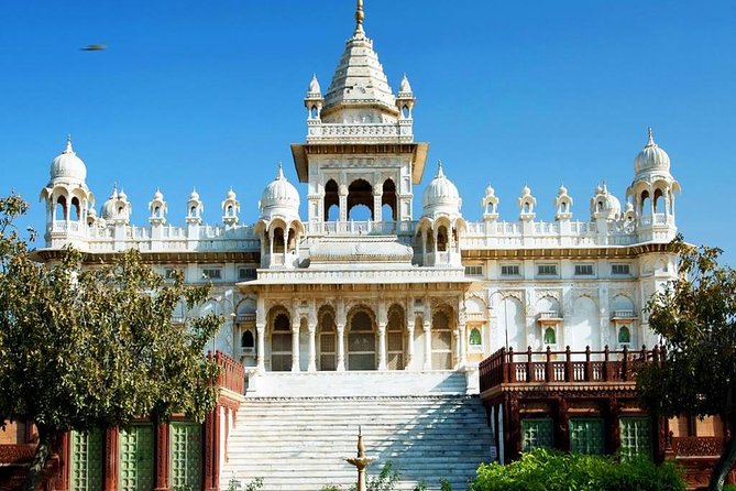 Memorable Rajasthan Private Trip for 5 Nights and 6 Days - Day 4: From Jodhpur to Udaipur via Ranakpur and Kumbhalgarh