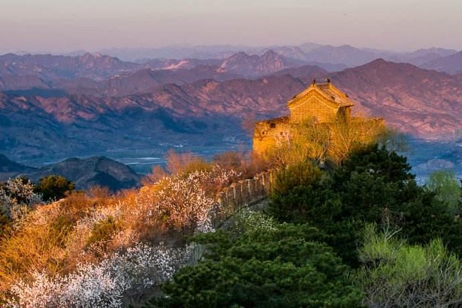 Mutianyu Great Wall Private VIP Tour with Peak Restaurant Dining and Cable Car - Authentic Experiences and Traveler Feedback