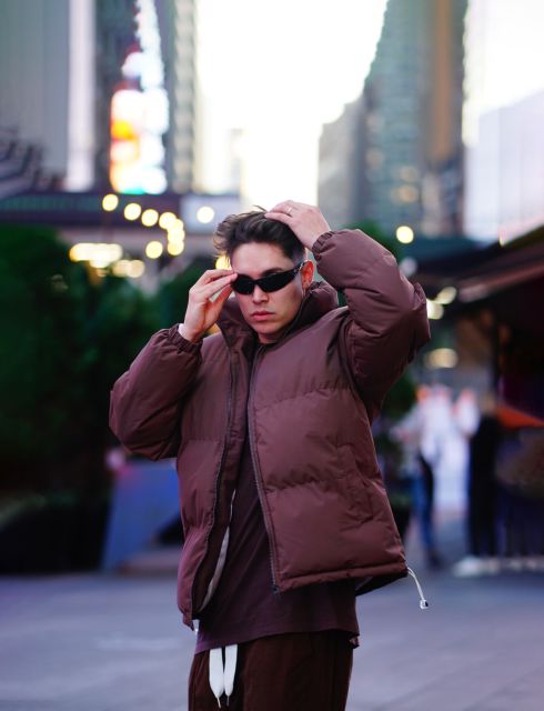 New York City: Solo or Couples Photoshoot in Times Square! - What Makes the Photoshoot Stand Out?