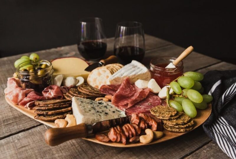 Paris: Gastronomic Private Walking Tour with Food Tastings - Why This Tour Offers Great Value