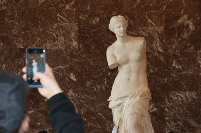 Paris: Louvre Museum Guided Tour with Skip-the-Ticket-Line - The Itinerary Breakdown: Why Each Stop Matters