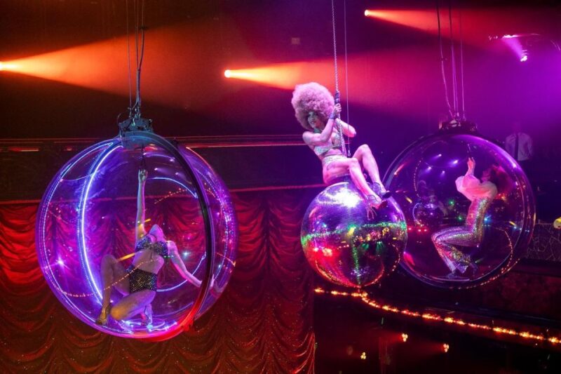 Paris: VIP Dinner and Cabaret Show at Paradis Latin - Practicalities and Tips