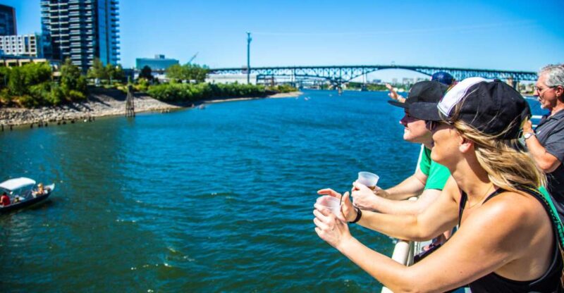 Portland: Happy Hour Sightseeing Cruise - Food and Drinks: What to Expect