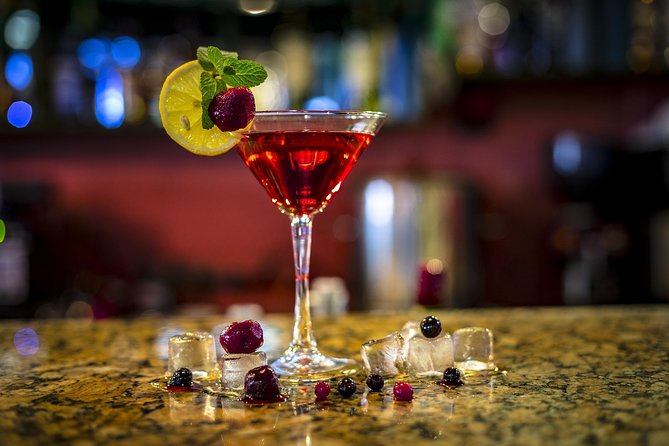 Prague Coctail Night nad VIP music club entry - Final Thoughts: Who Will Love This Experience?