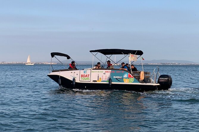 Private Boat Cruise with 6 Bottles of Champagne (2 hours) - Practical Tips for Travelers