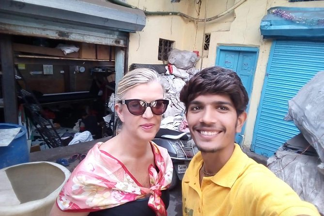 Private Bollywood with Slum Tour Inclusive of Guide and Transport - The Sum Up