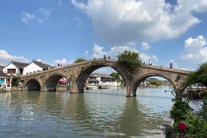 Private Half Day Tour: Zhujiajiao Water Town with Gondola Ride - Transportation and Timing: What to Expect