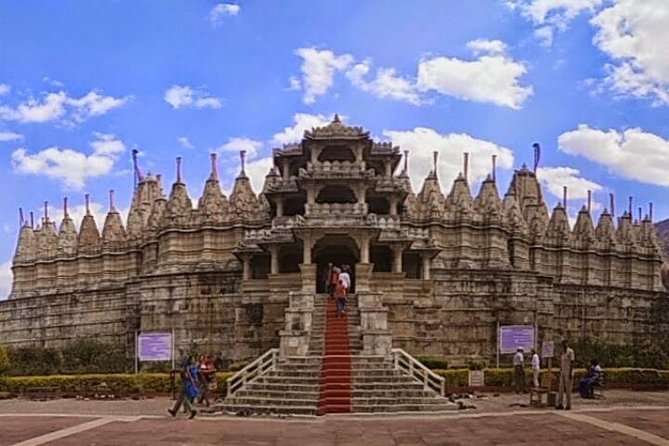 Private Transfer From Jodhpur To Udaipur Via Ranakpur Jain Temple - The Journey Begins: Convenience and Comfort