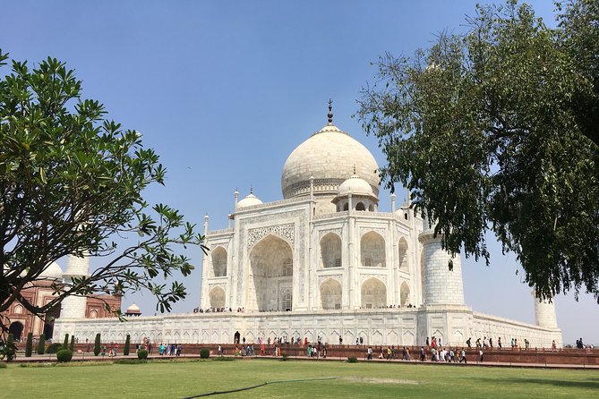 Private Transfer From New Delhi Airport /Hotel to Agra - The Details of the Transfer Experience