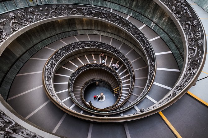Private VIP Vatican museums Sistine Chapel with tour guide - The Sum Up
