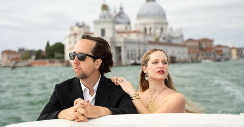 Professional Photoshoot in Venice - The Photographer: Knowledgeable and Personable
