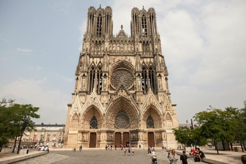 Reims: Private Guided Tour of the Champagne's capital - Exploring the Roman Heritage: The Mars Gate