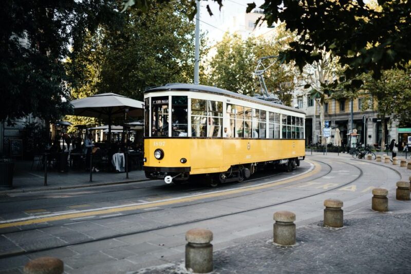 "Rent a Local & Unveil the City in 4 hours" - Exploring Milan in 4 Hours: What to Expect