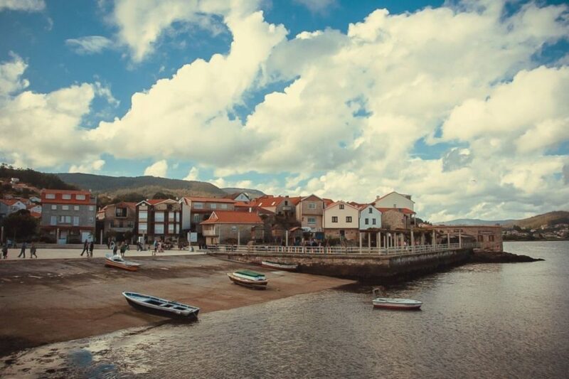 Rías Baixas: Guided Day Tour from Santiago with Boat Ride - What Makes This Tour Stand Out?