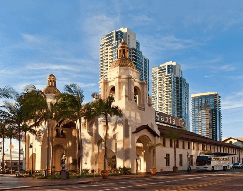 San Diego : Must-See Attractions Walking Tour With A Guide - Practical Considerations